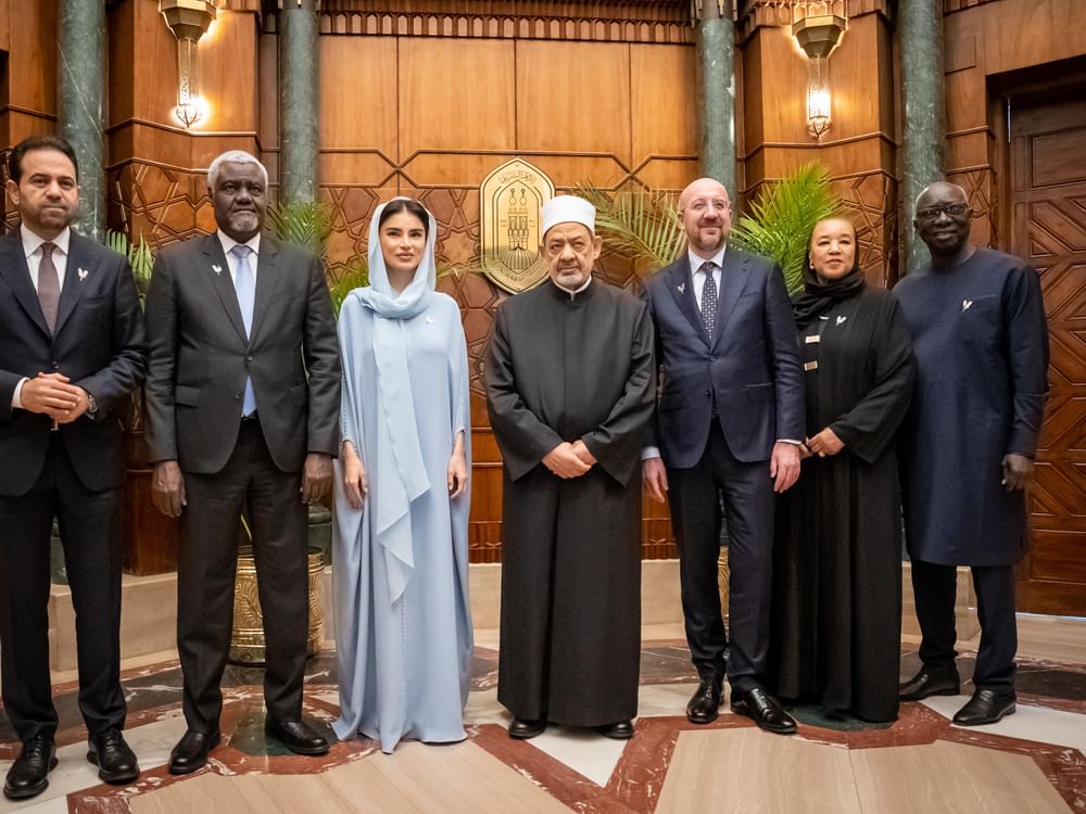 Grand Imam of Al-Azhar receives Zayed Award for Human Fraternity jury ...