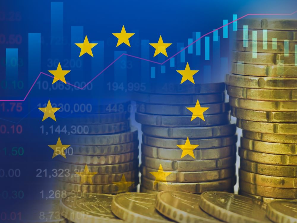 European stocks close lower on Monday | Emirates News Agency