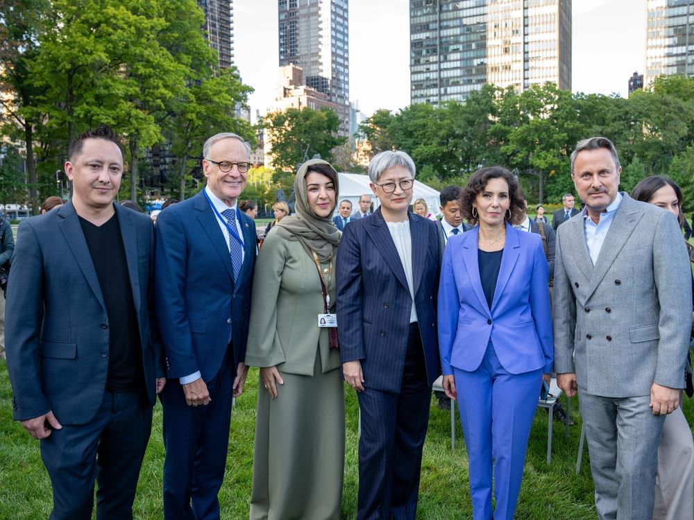 UAE signs Declaration for Protection of Humanitarian Personnel at ...