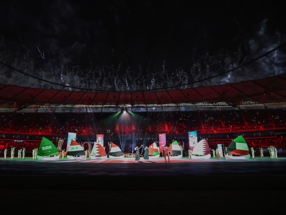 Emir of Kuwait inaugurates Arabian Gulf Football Cup | Emirates News Agency