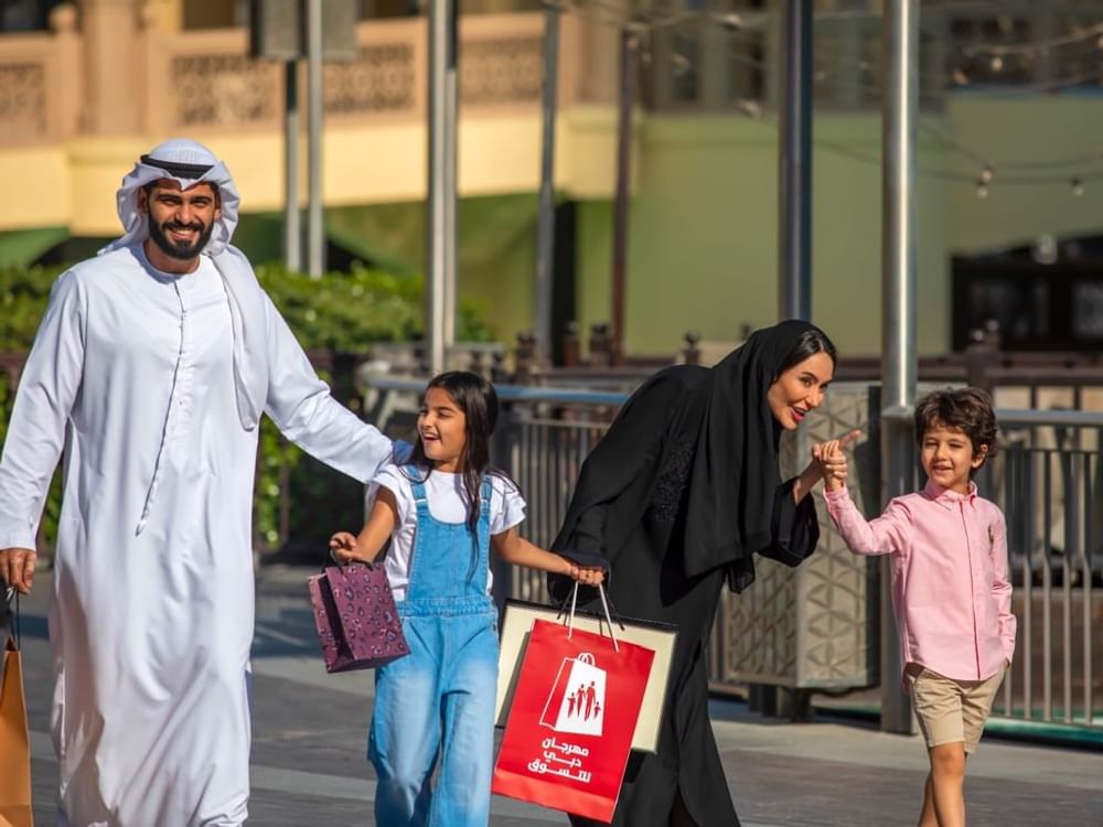 Dubai Jewellery Group announces flash sale during DSF | Emirates News ...