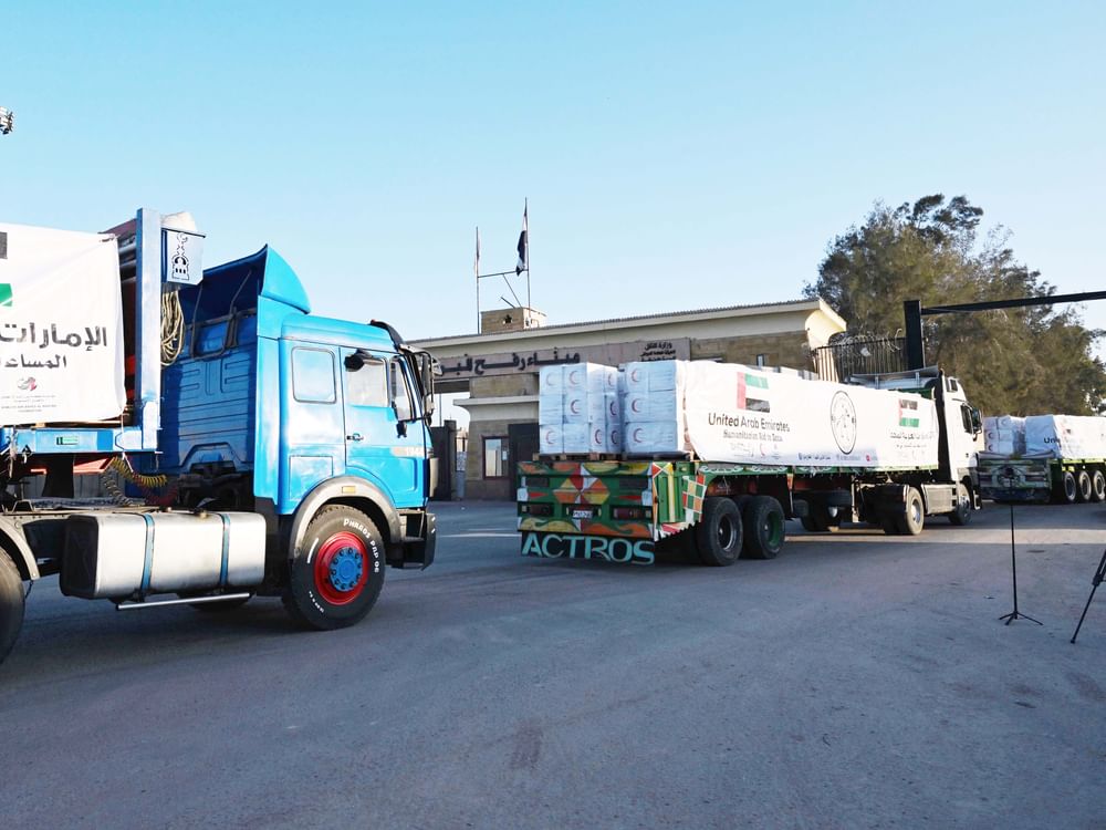 Three UAE aid convoys arrive in Gaza Strip this week | Emirates News Agency