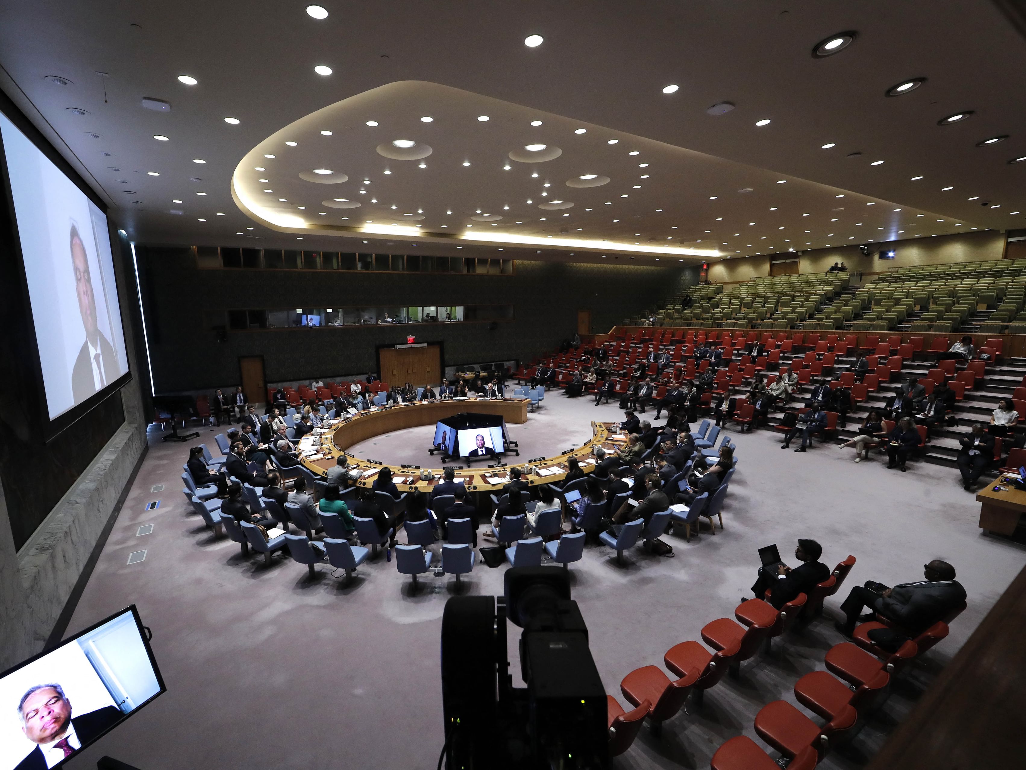 Security Council: Ambassadors meet in emergency session, amid ...