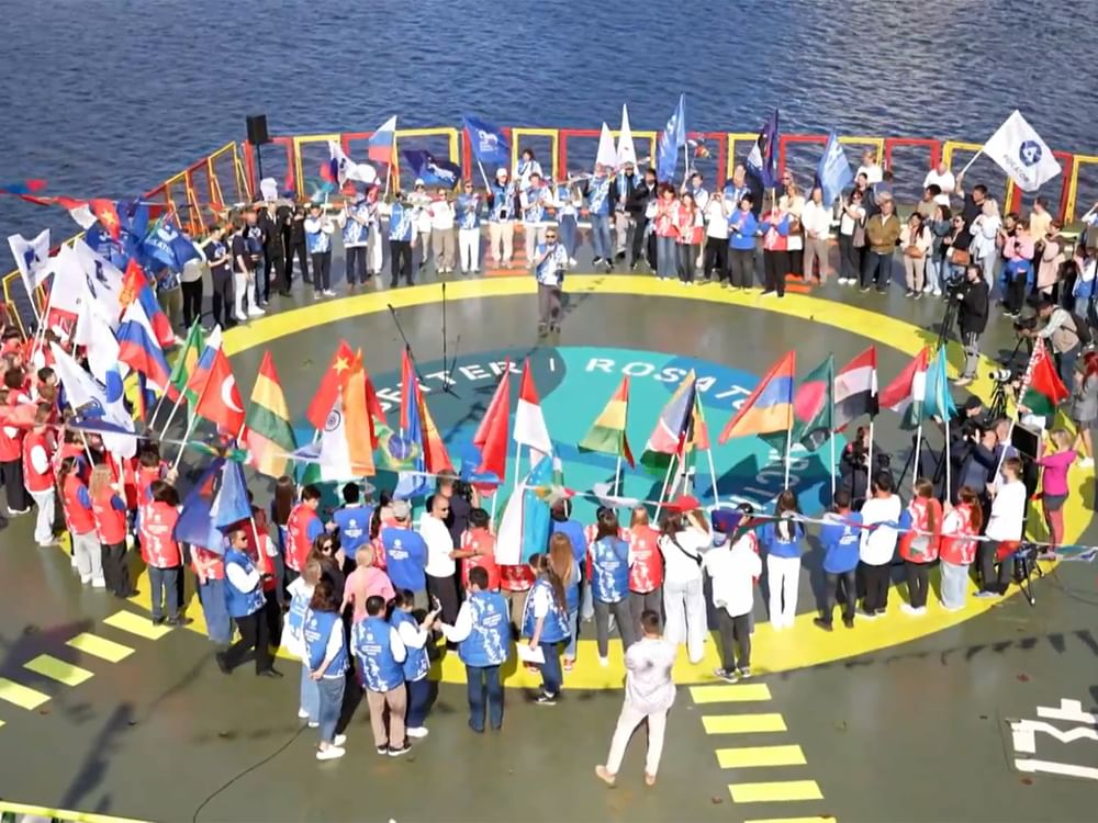 ‘Icebreaker of Knowledge’ sets sail for North Pole with teachers ...