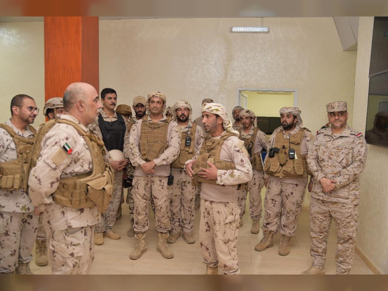Senior Armed Forces officers offer Eid greetings to UAE units in Yemen ...