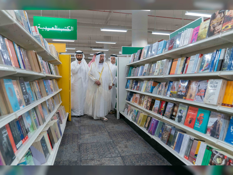 Sharjah Ruler opens Jarir Bookstore in Sharjah | Emirates News Agency
