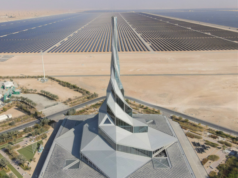 UAE achieving rapid progress in solar energy projects, march towards ...
