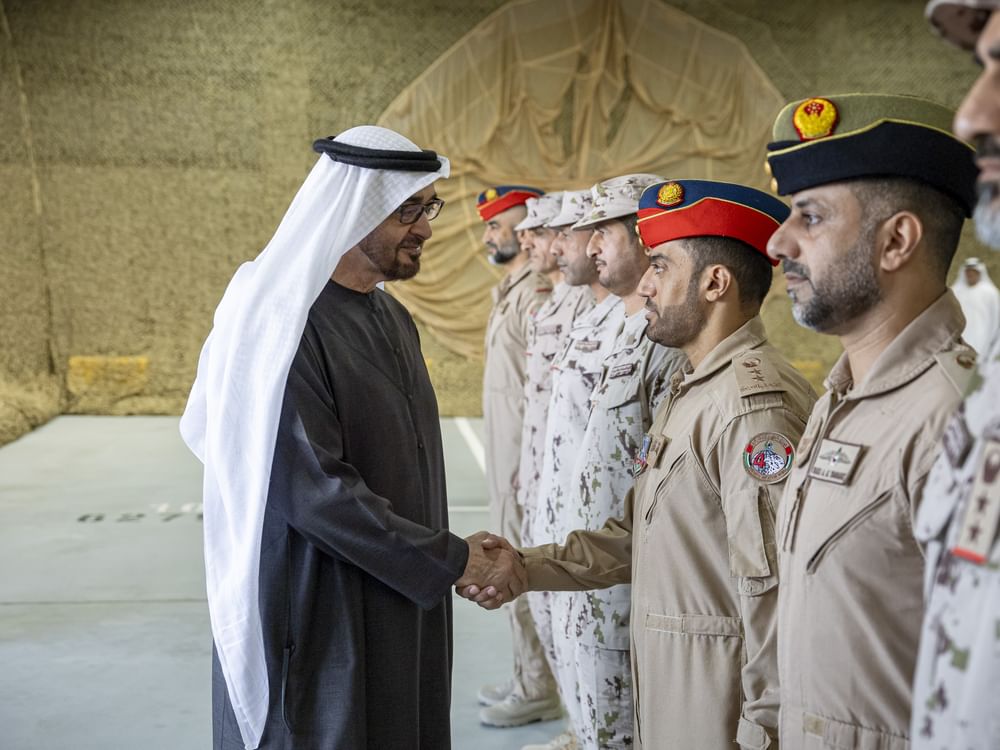 UAE President visits Khalifa bin Zayed II Airborne Brigade Command ...