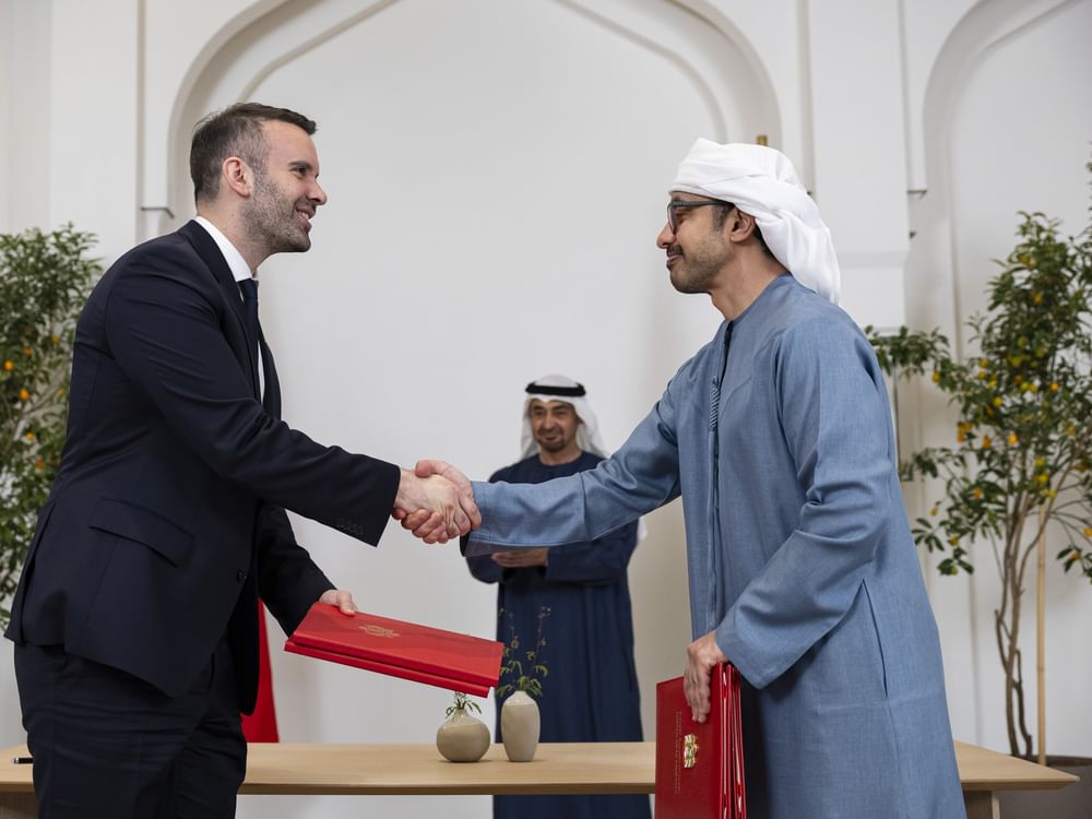 UAE President discusses strengthening bilateral relations with ...
